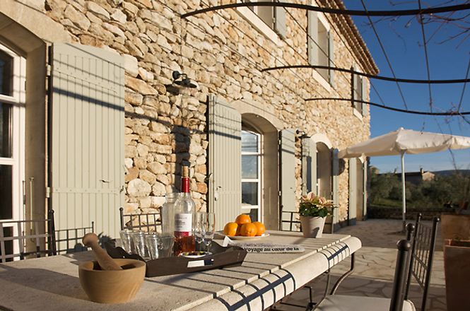 Classical Provencal Villa - Provence