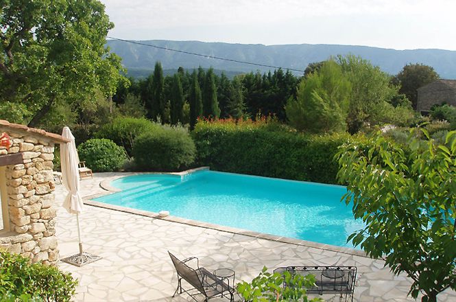 Classical Provencal Villa - Provence