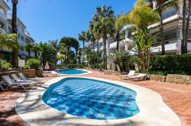 Golden Mile Luxury Penthouse - Marbella