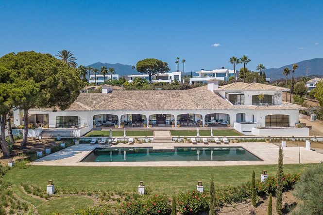 Golden Mile Luxury Mansion - Marbella