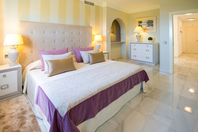 Marbella Beachfront Villa - Marbella